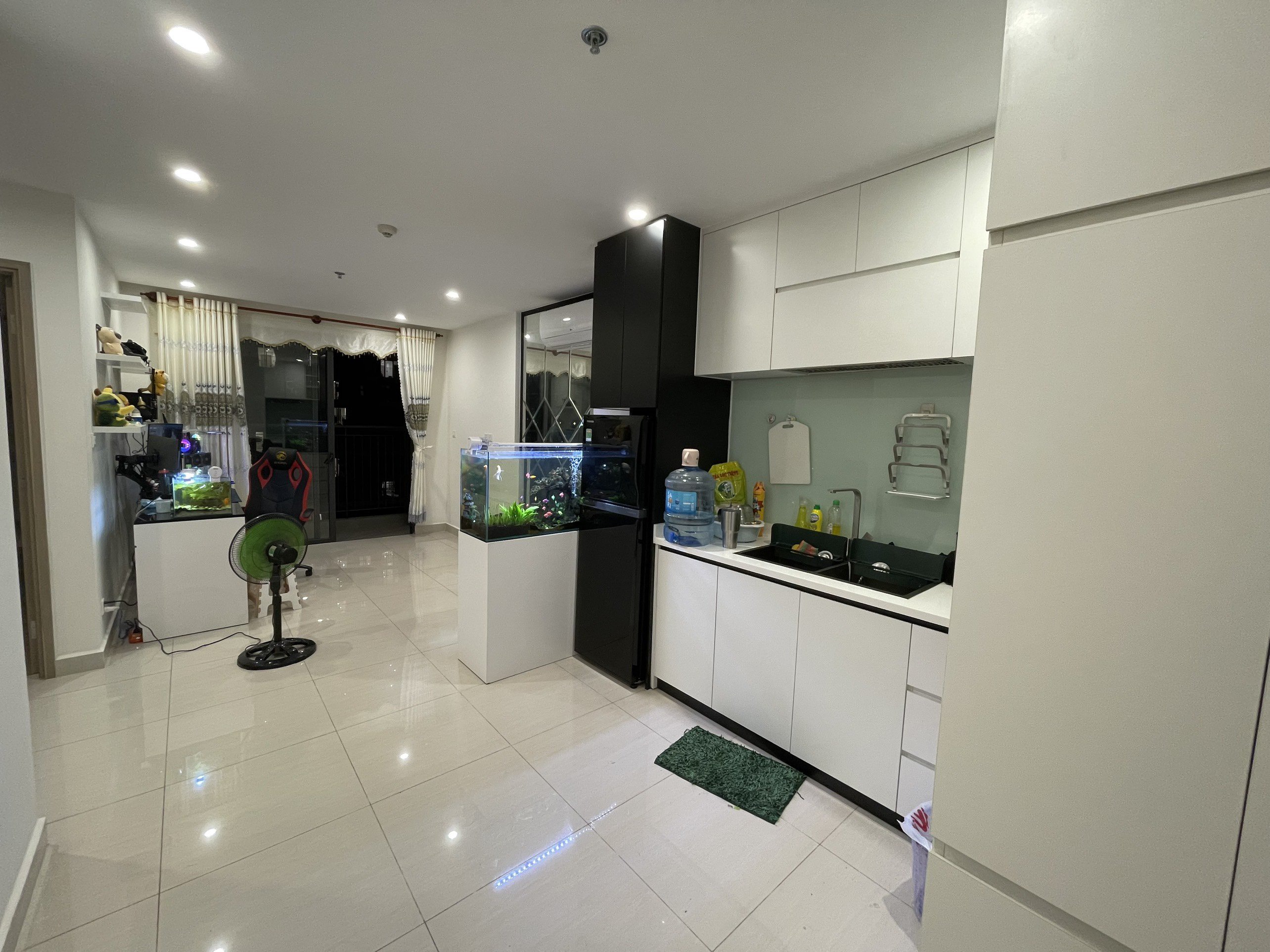2BRs Rainbow for rent - Vinhomes Grand Park, full beautiful furniture